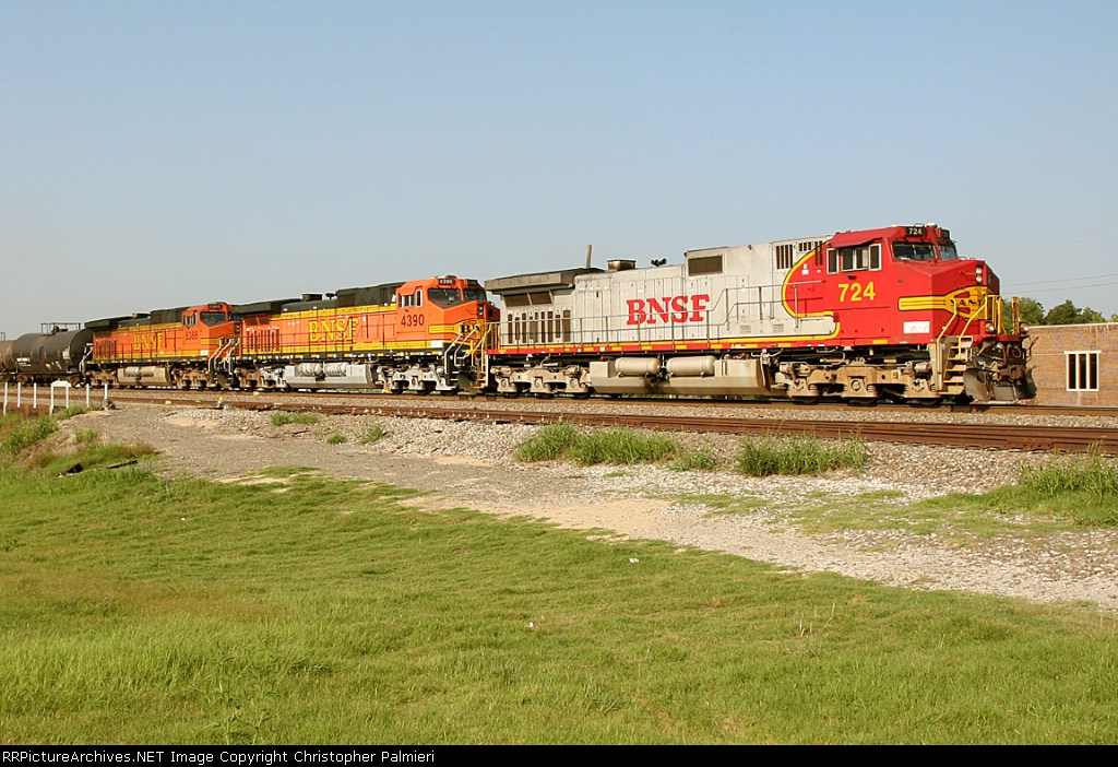 BNSF 724, 4390, and 5366